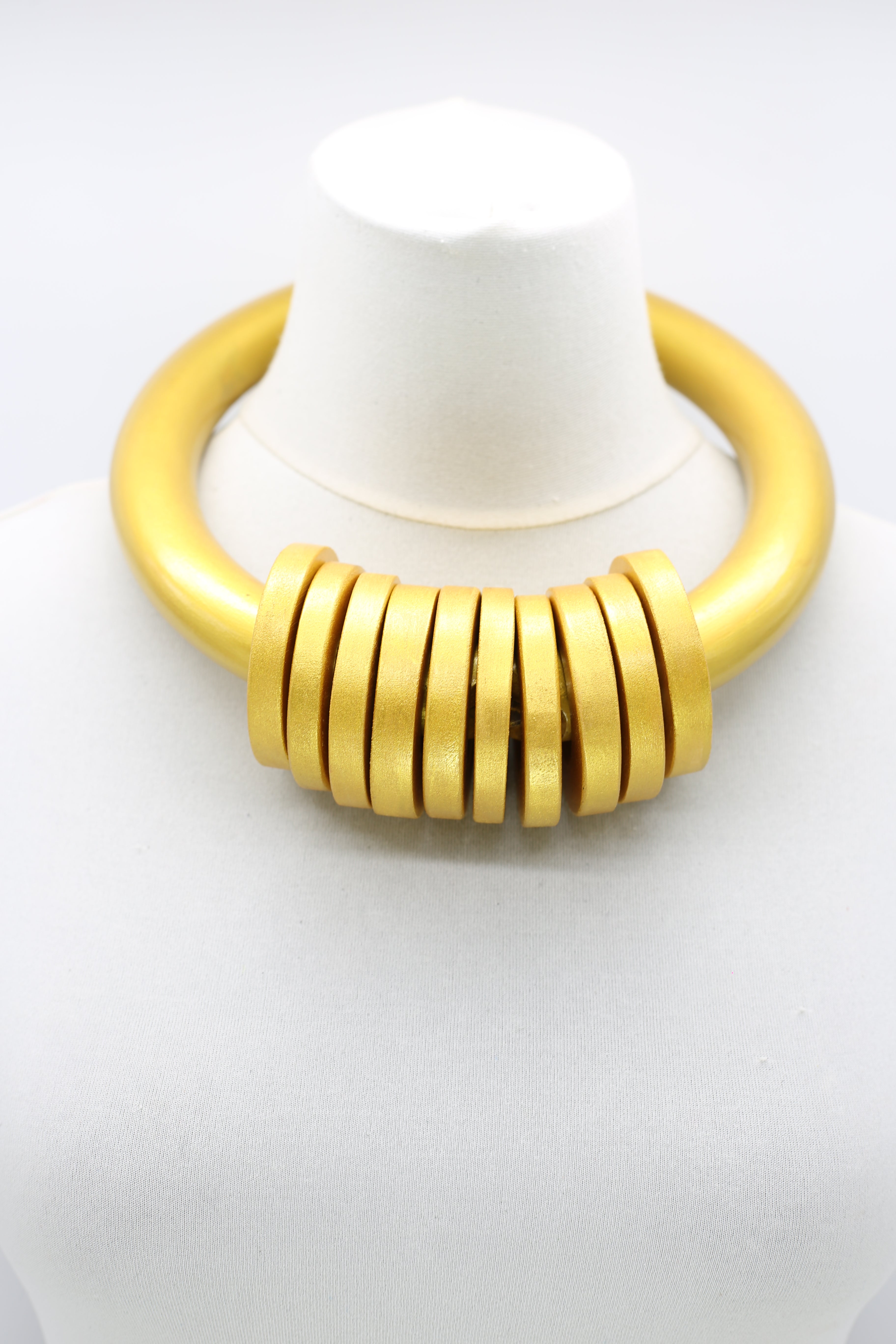 Big Ring With 10 Small Wheels Choker From Recycled Wood – Jianhui London